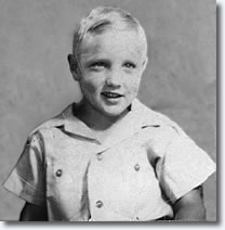 Elvis, Resilience & the Garden Club - Mimi's Travel File